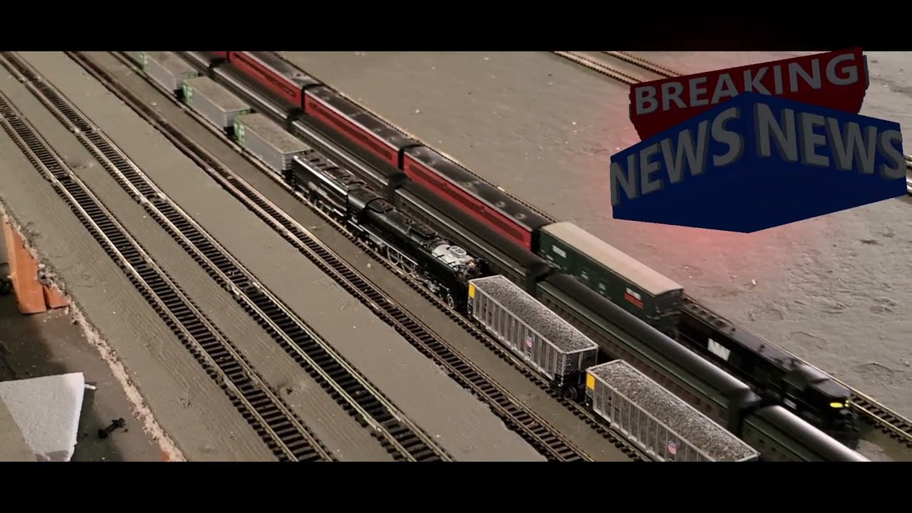 N scale news: Tonight at 10, UP#844 crashes into coal train - YouTube