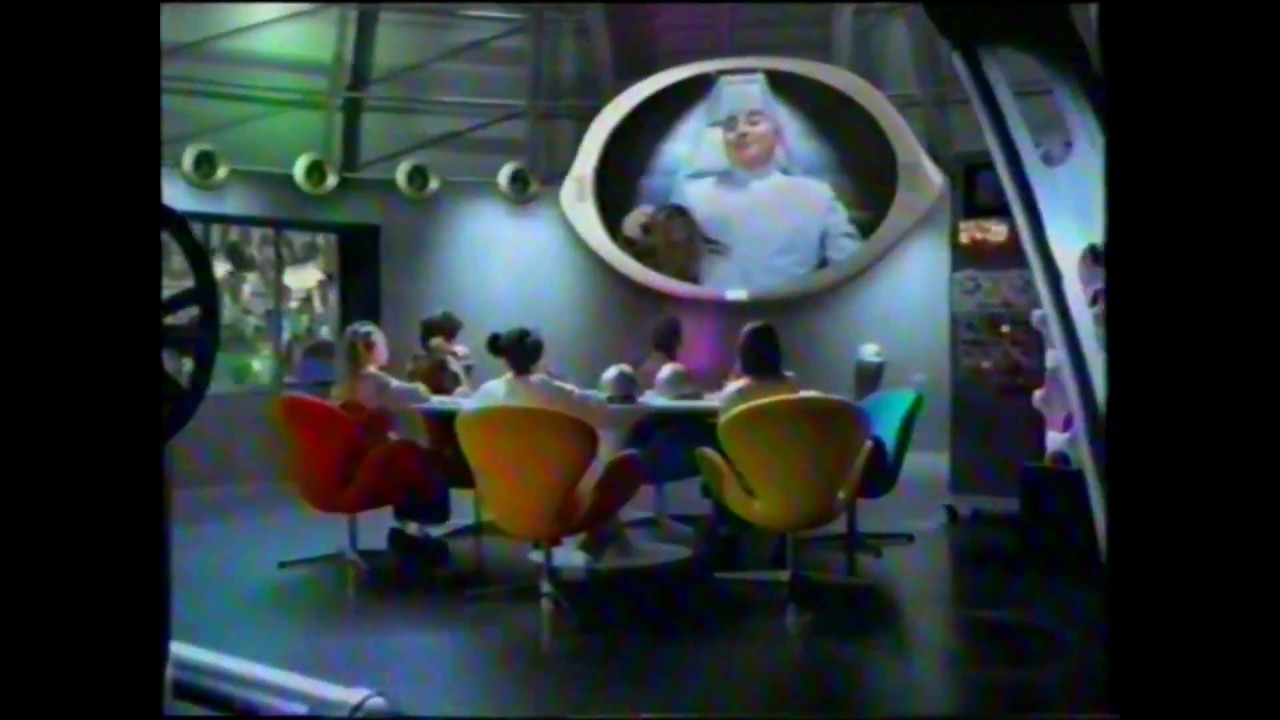 Betty Crocker Fruit Roll-Ups Candy Fruity Money TV Commercial - YouTube