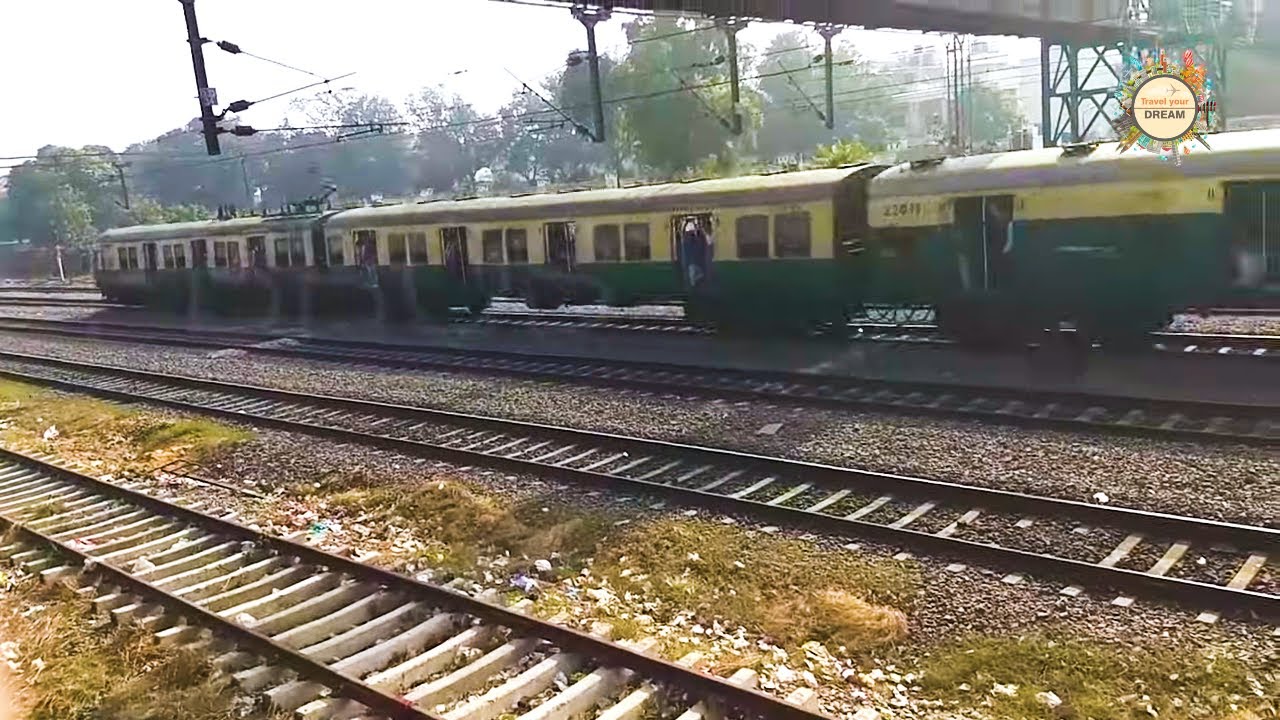 Accelerating Delhi Local train. - YouTube