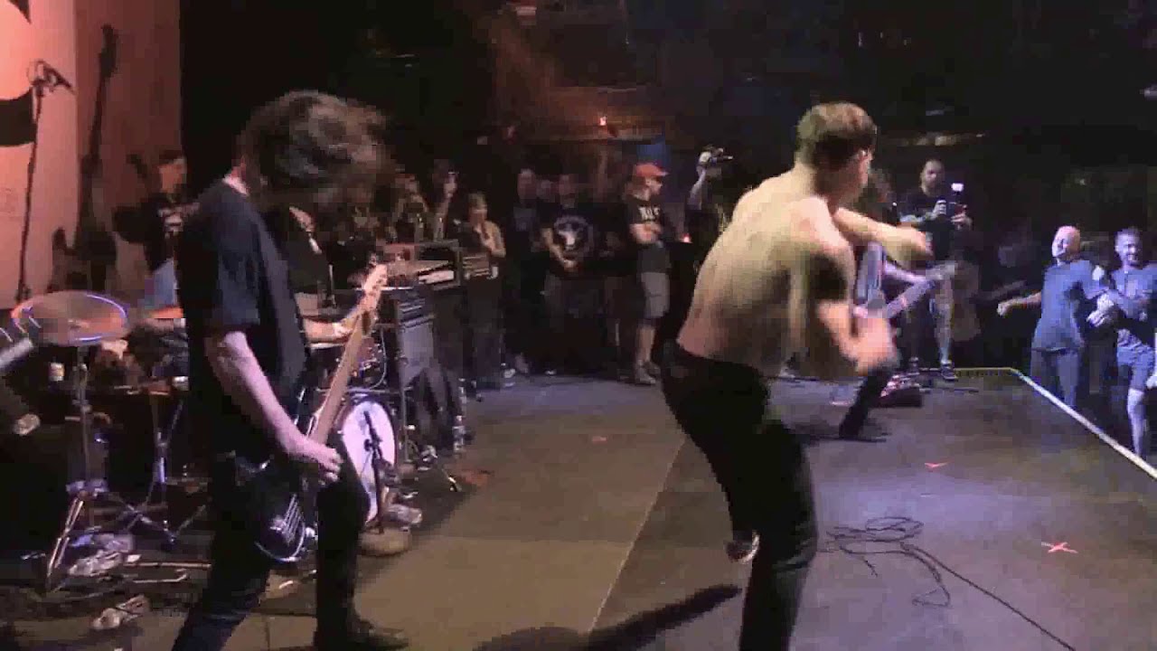 Harm's Way Running Man Meme - Shingeki no Kyojin (Attack on Titan ...