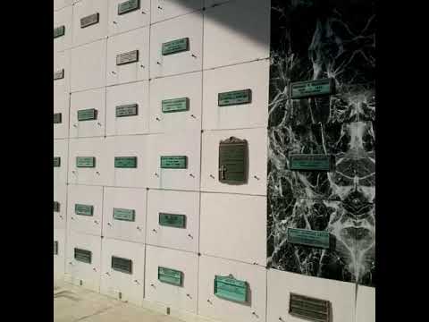 Lou Rawls - GraveTour.com - Take a famous grave tour! - YouTube