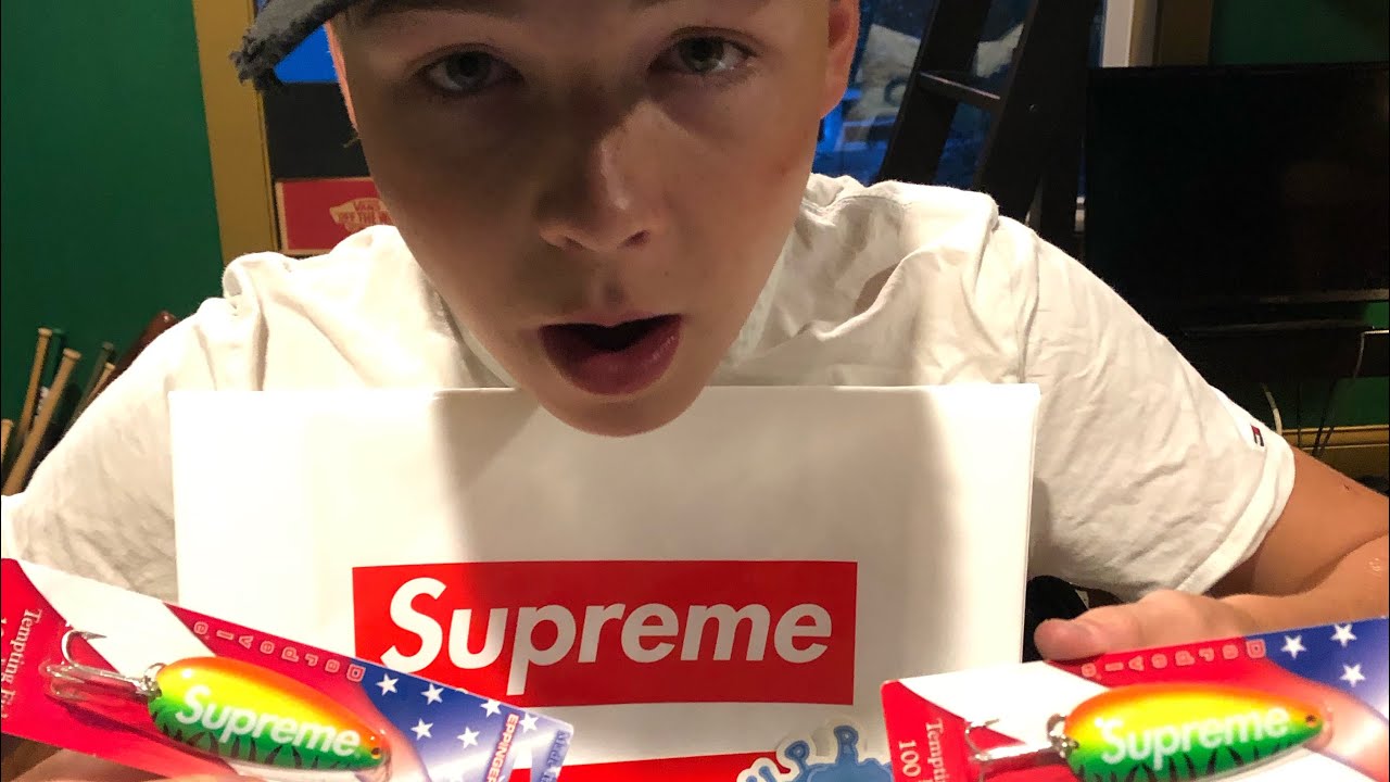 UNBOXING SUPREME FISH LURE!!! - YouTube