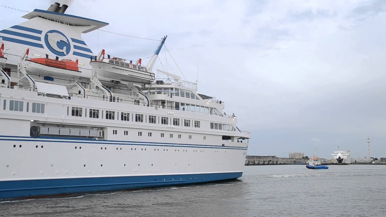 Cruise ship Delphin - Ostend 06-05-2014 - YouTube