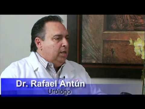 Rafael Antun, MD Doctor da Vinci robot - YouTube