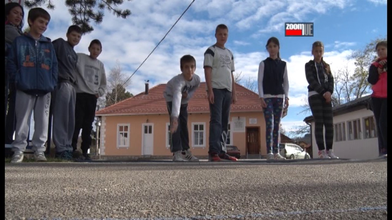 Stare igre u Drežniku - YouTube