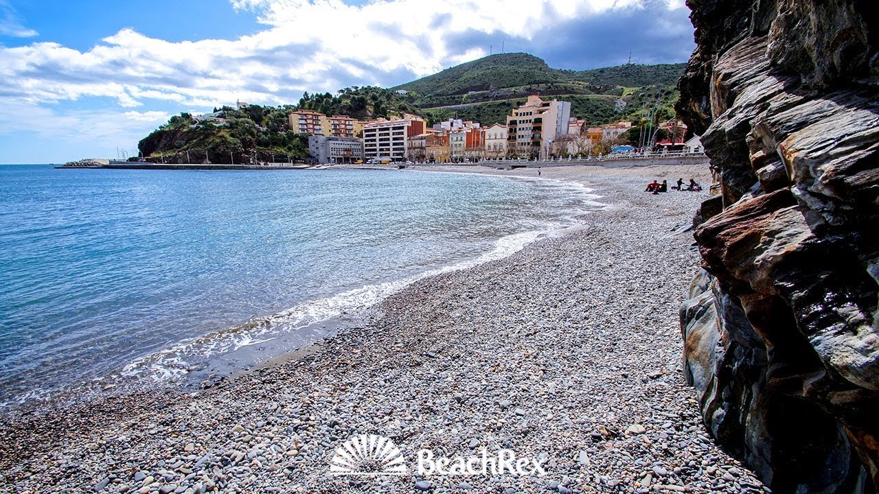 Playa Portbou, Portbou, Spain - YouTube