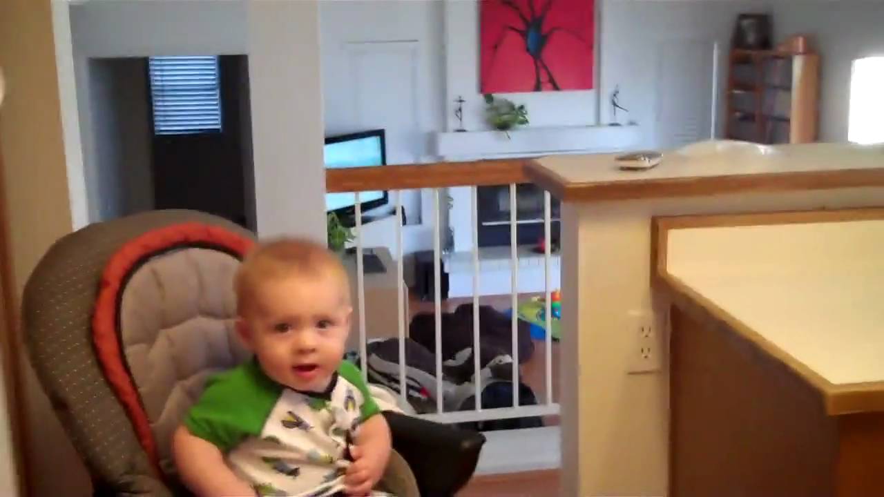 Casper laughing at Linda - YouTube