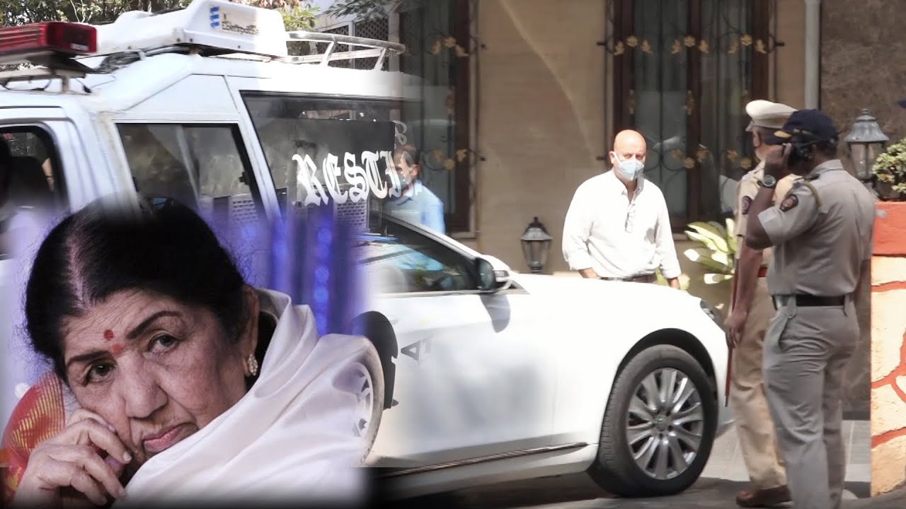 Anupam Kher Arrived At Lata Mangeshkar House - YouTube