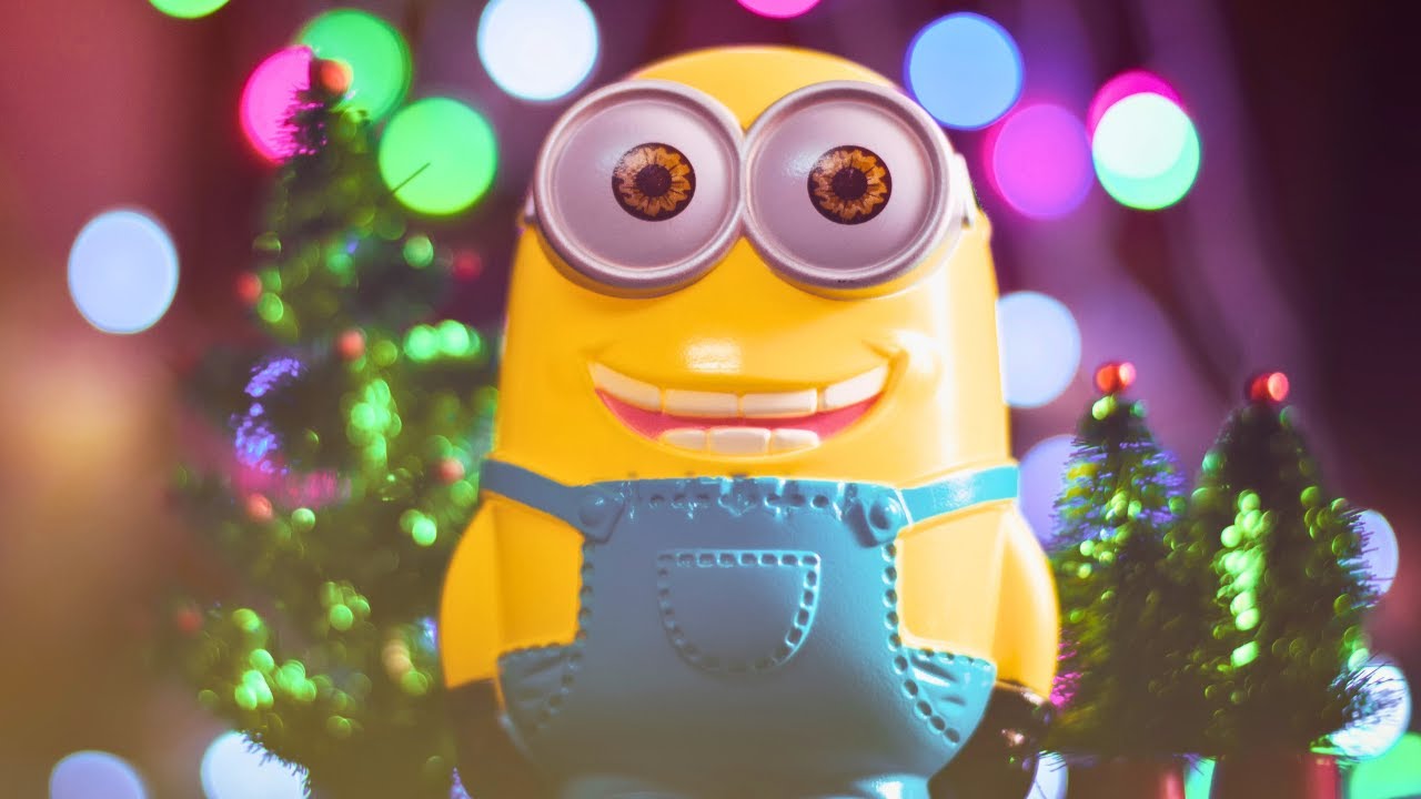 Fun Minions Tribute! | Minion Scarecrows, Pumpkins, Toys, & Robots ...