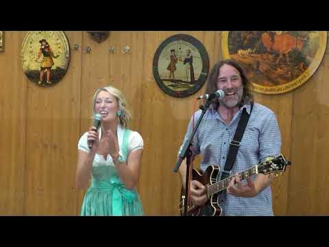 Monika Gruber und Roland Hefter singen gemeinsam - YouTube