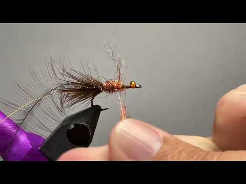Fly Tying Mini Rusty Magnus - YouTube