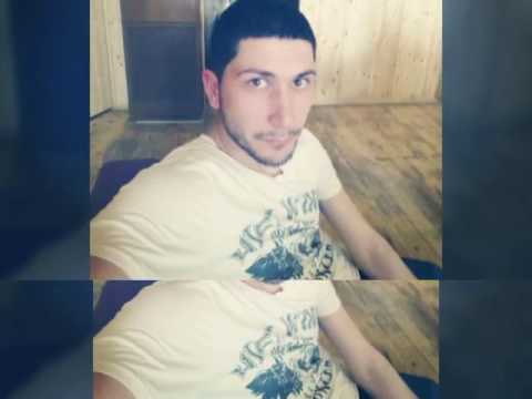 Badəm şərabla dolu