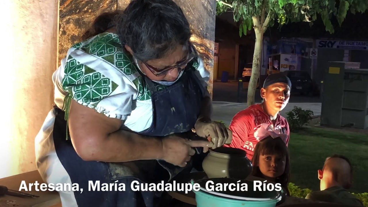 Reconocimiento a la artesana María Guadalupe García Ríos - YouTube