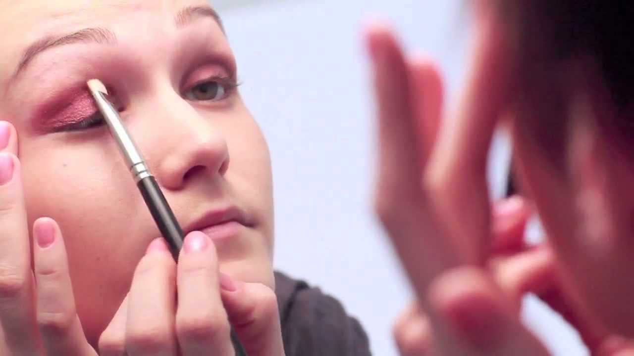 Smoky Cranberry - Makeup Tutorial - YouTube