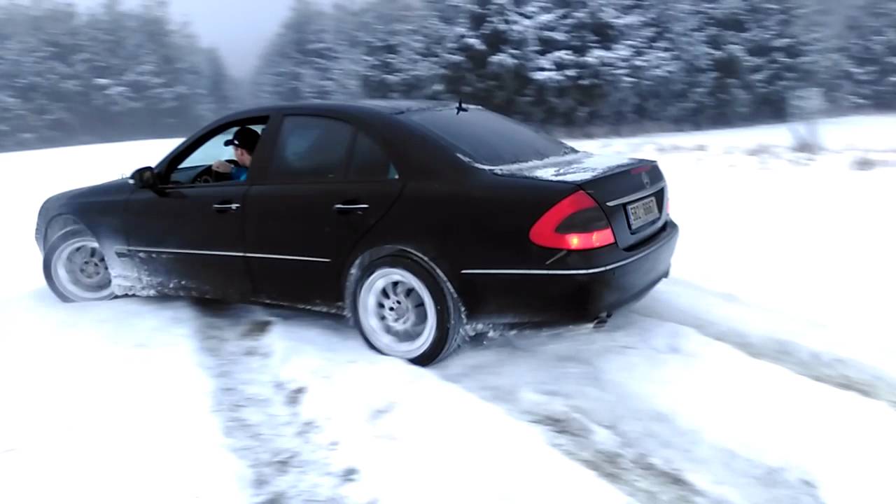 MERCEDES 350 W211 DRIFT SNOW PURE SOUND HD - YouTube