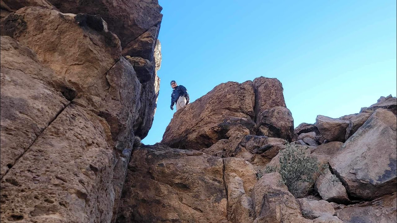 Battleship Hike Scramble Arizona - YouTube