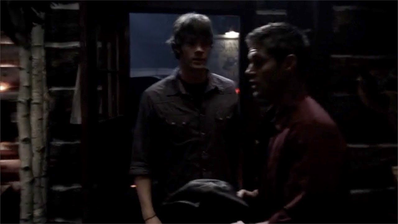Supernatural - Sam & Dean Chat 1x14 - YouTube