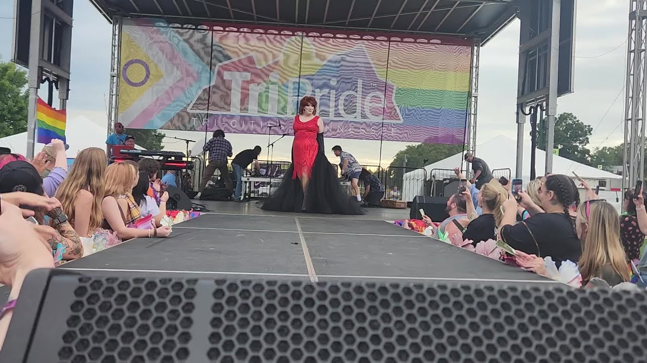 Anna Tomical performs at TriPride - YouTube