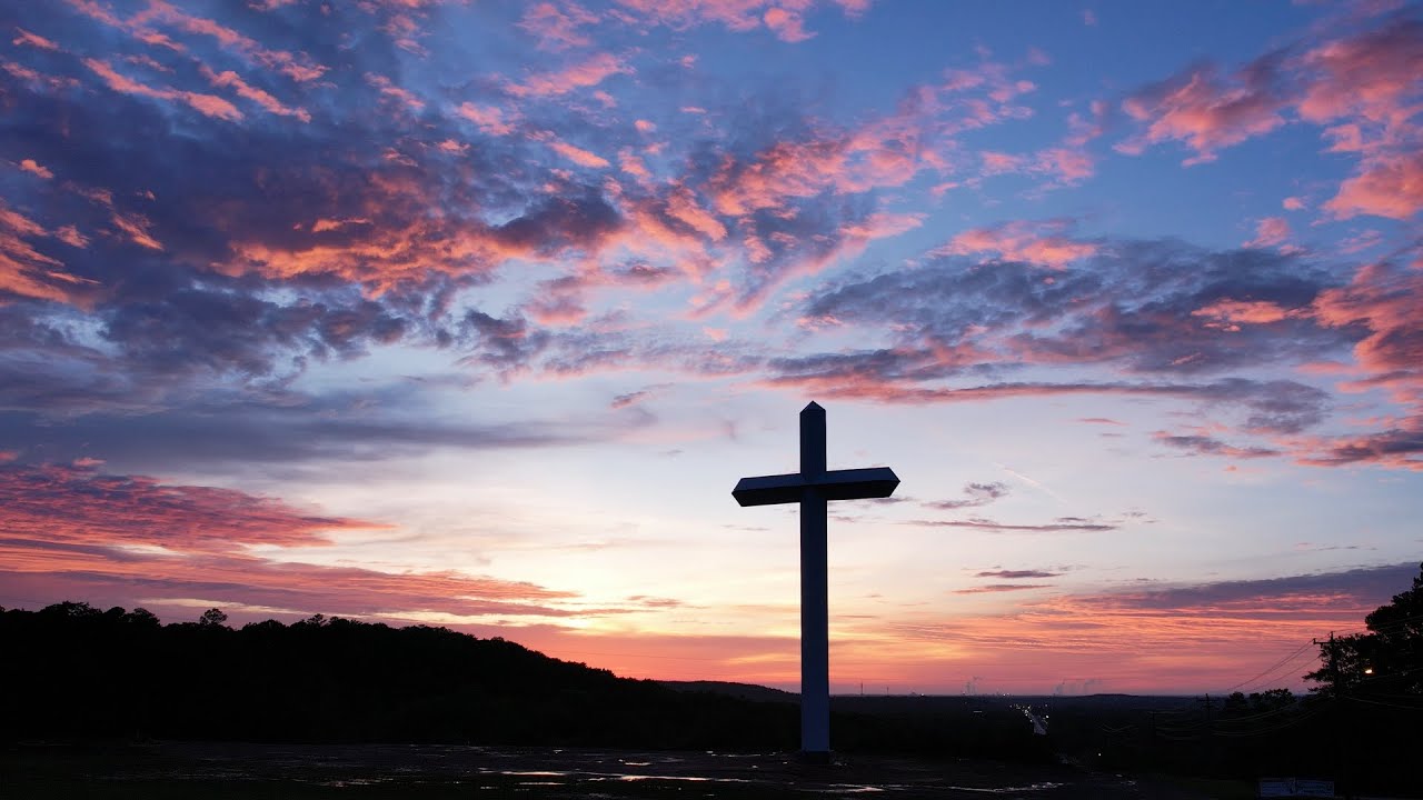 The Cross of North Alabama at sunset. - YouTube