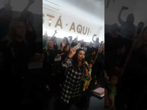 Aline Barros e Pr Marcos Borges louvando Ressicita-me na Igreja Portas Abertas de venda Nova
