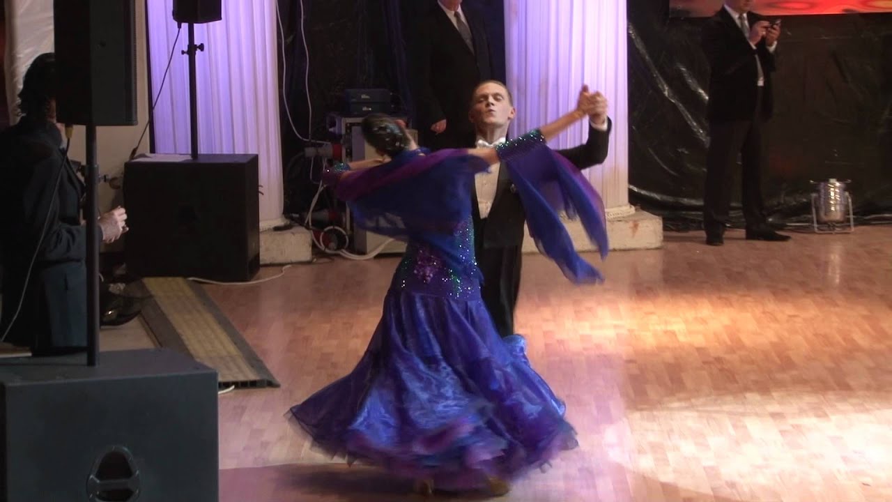 Markus Hackl - Stefanie Krausz, 1/2 Viennese Waltz - YouTube