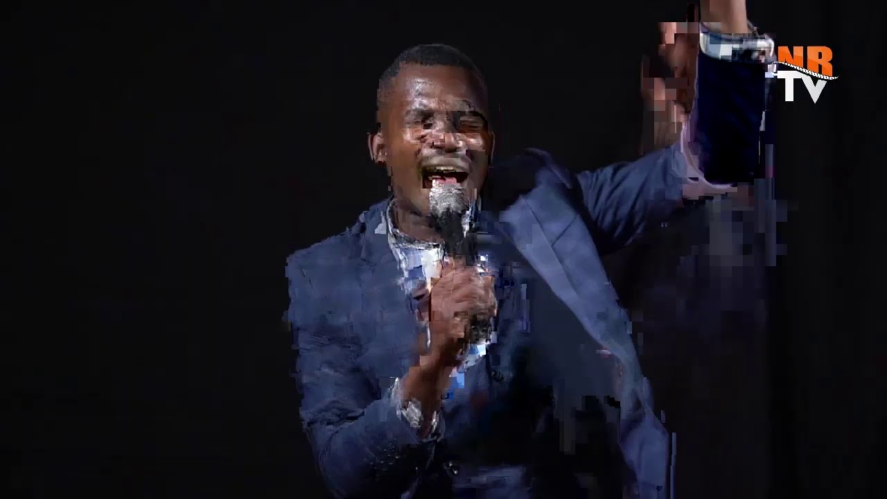 Masive Live with Amadoda aNyakazisa Umuzi - YouTube