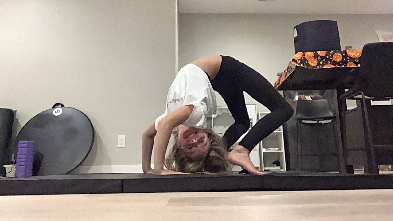 How to do a backbend - YouTube