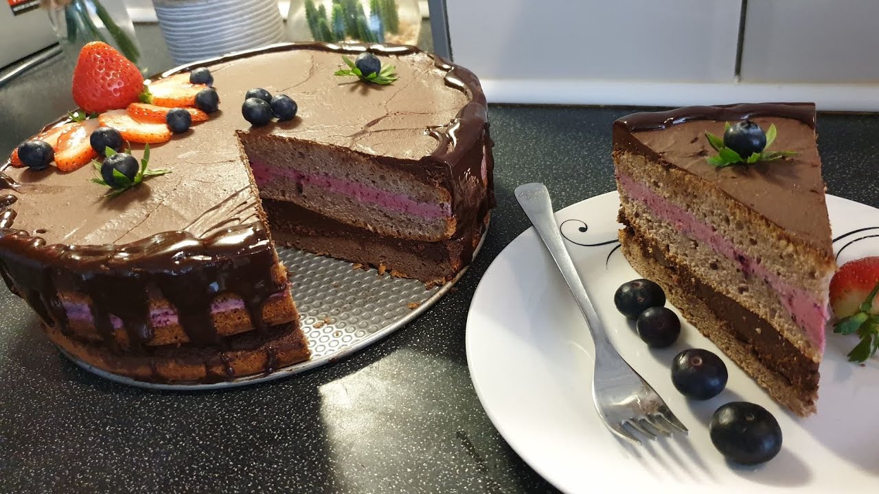 Tort cu Ness, Crema de Ciocolata si Mousse Fructe de Padure ...