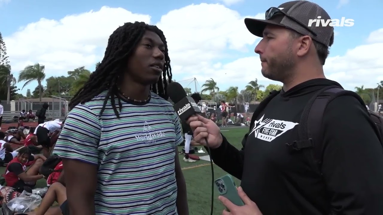 Interview with four-star RB Sam Singleton - YouTube