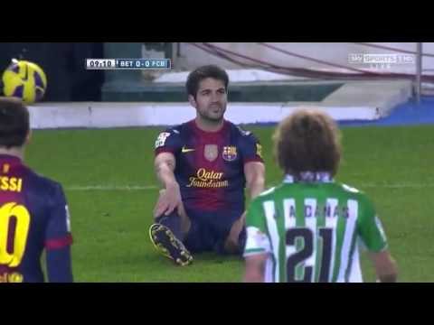 Cesc fabregas injury (Betis - Barcelona December 9, 2012)