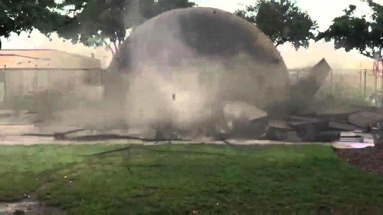 Rock falls on car - YouTube