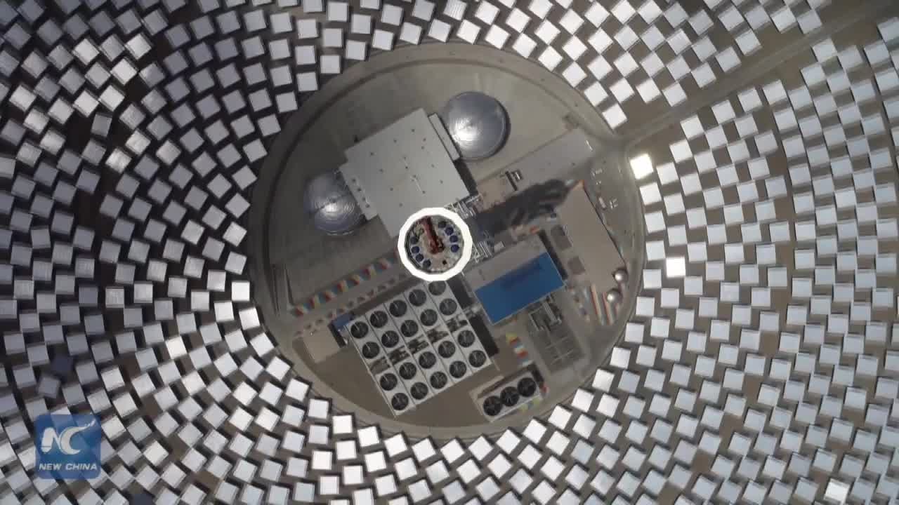 "Super mirror power plant" in NW China runs at full capacity - YouTube