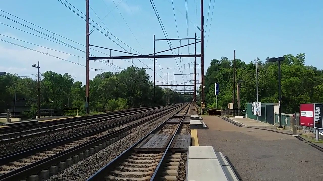 Norfolk Southern CSAO Light Engine Move at Torresdale - YouTube