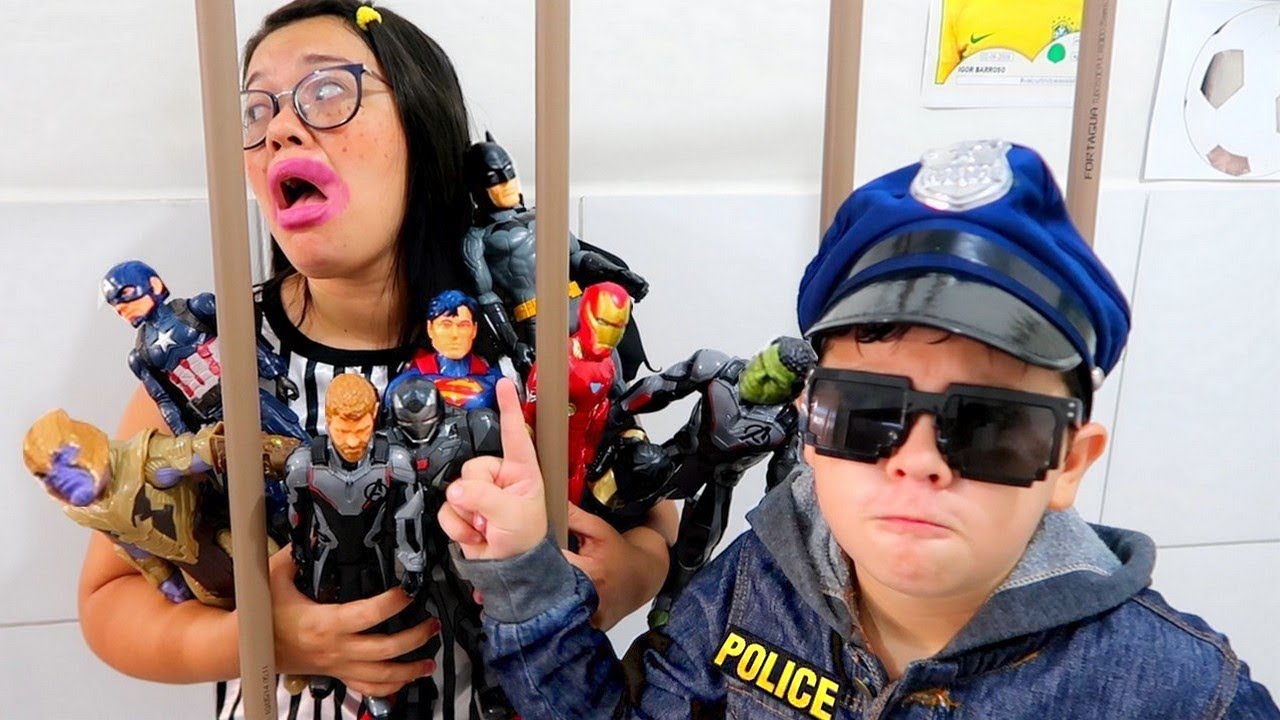 KIDS PRETEND PLAY WITH POLICE Costume videos for kids - YouTube