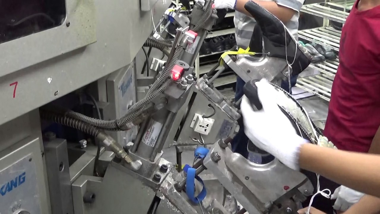 pulling string - YouTube