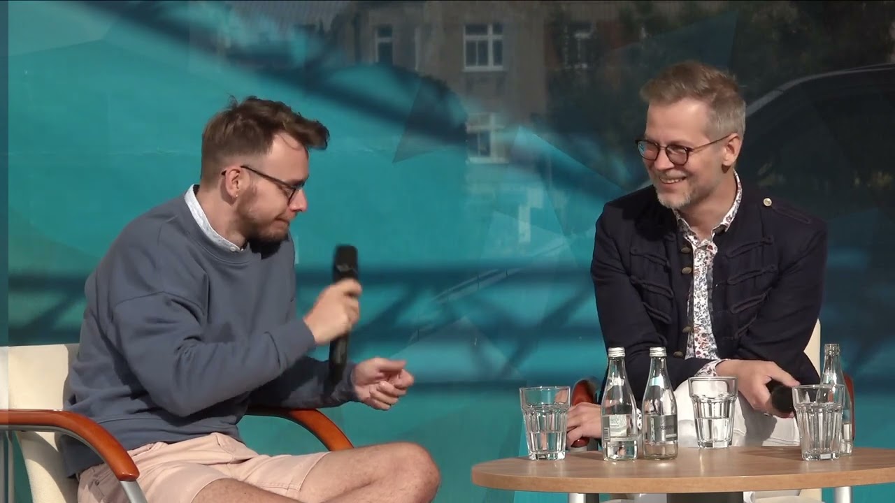 Kwestionariusz literacki #1 Jacek Dehnel i Piotr Tarczyński - YouTube