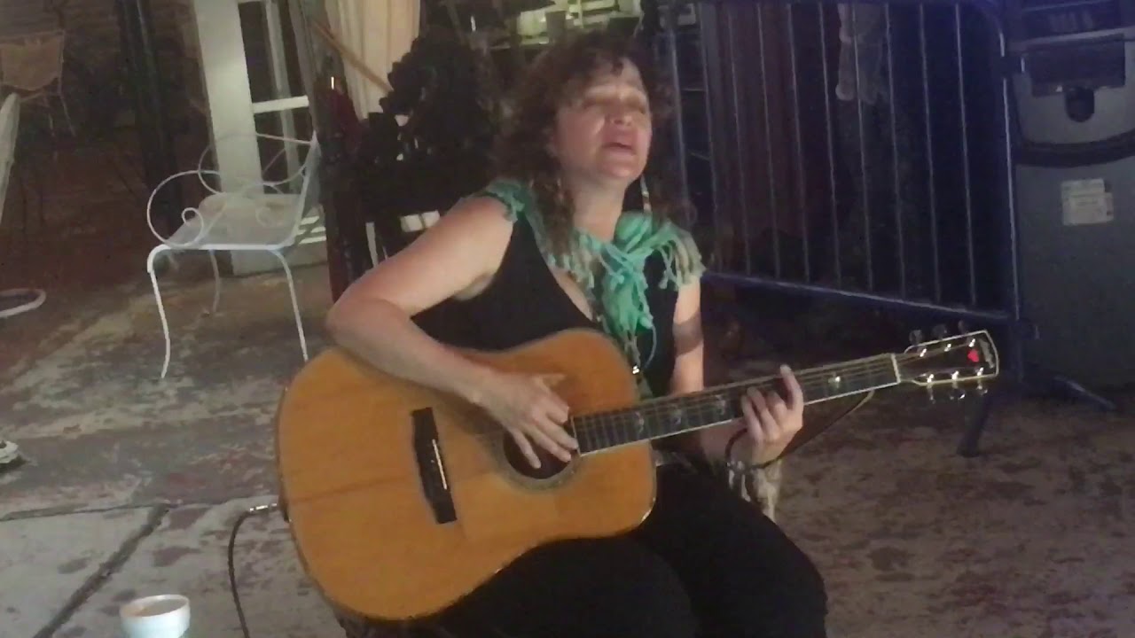 Sing, play guitar, Lynn Drury - YouTube