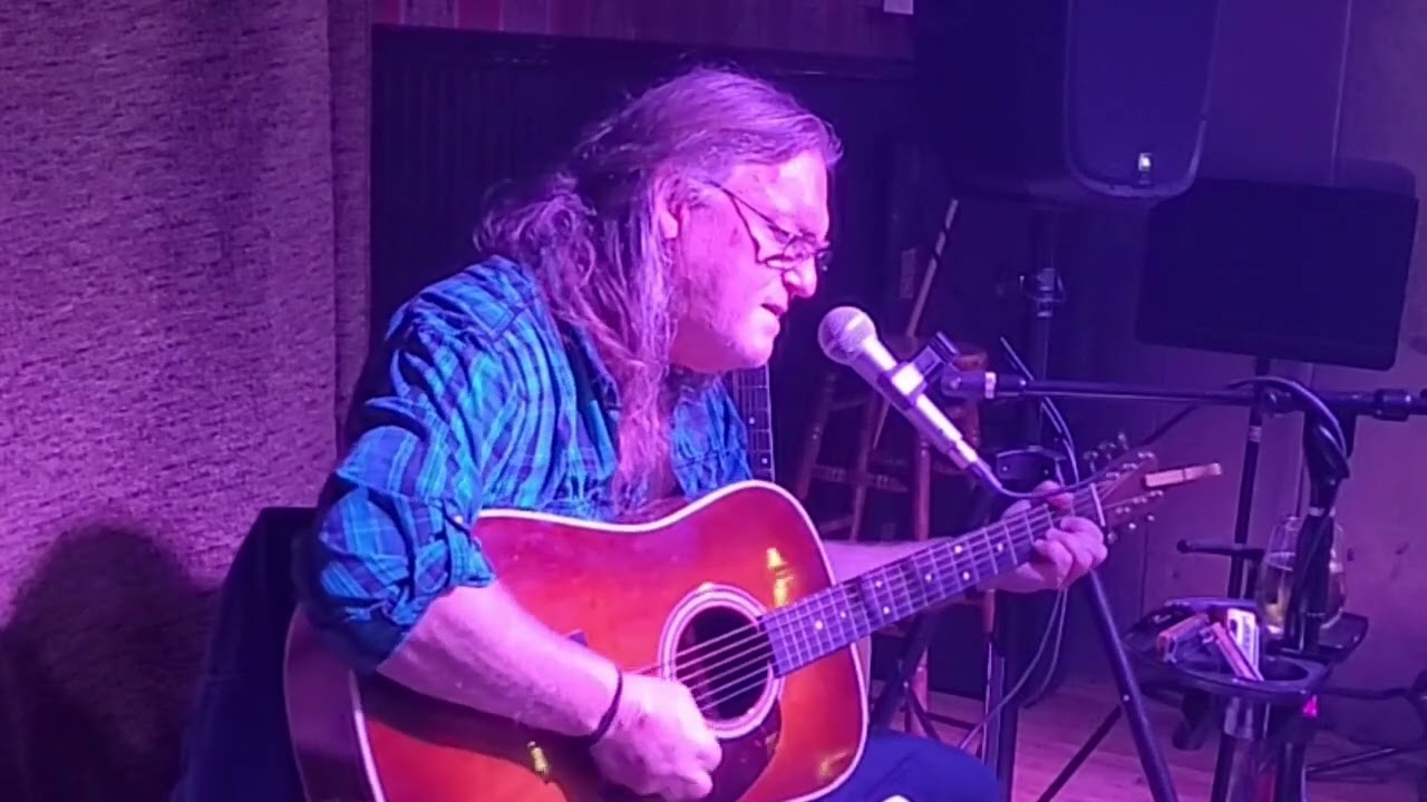 STEVE CRABTREE - 'Old Man' @The Oxford Saloon - YouTube