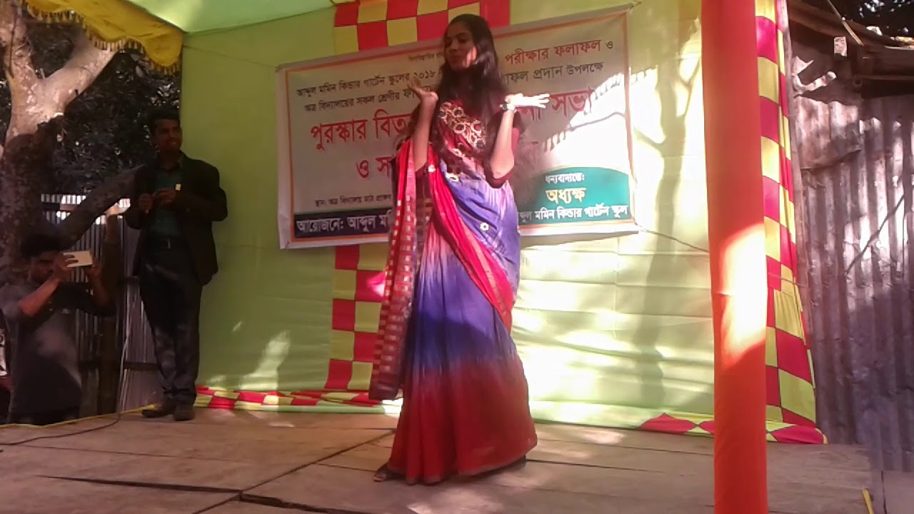 রেশমি চুরি shaila islam ডান্স, গ্রামের স্কুলে দেখলে ভাল লাগবে। - YouTube