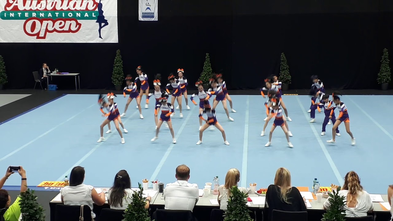 CCA, Primary School of Huanghe Road, China. MCh 2C - 3rd place - YouTube