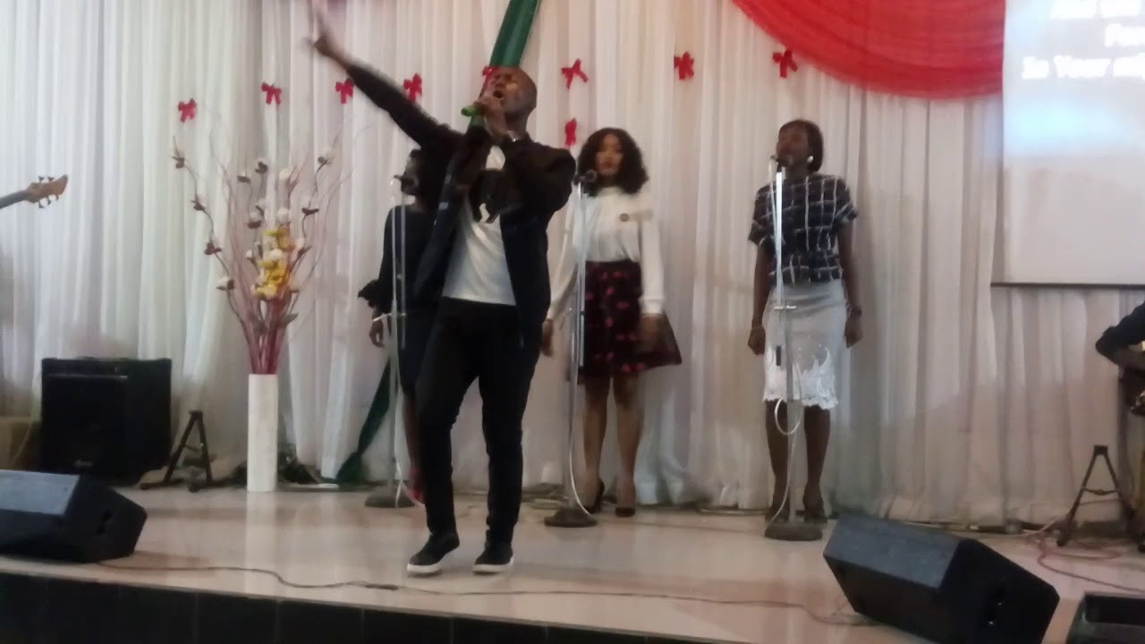 Glorious deliverer (live performance) by Godspower Joseph - YouTube