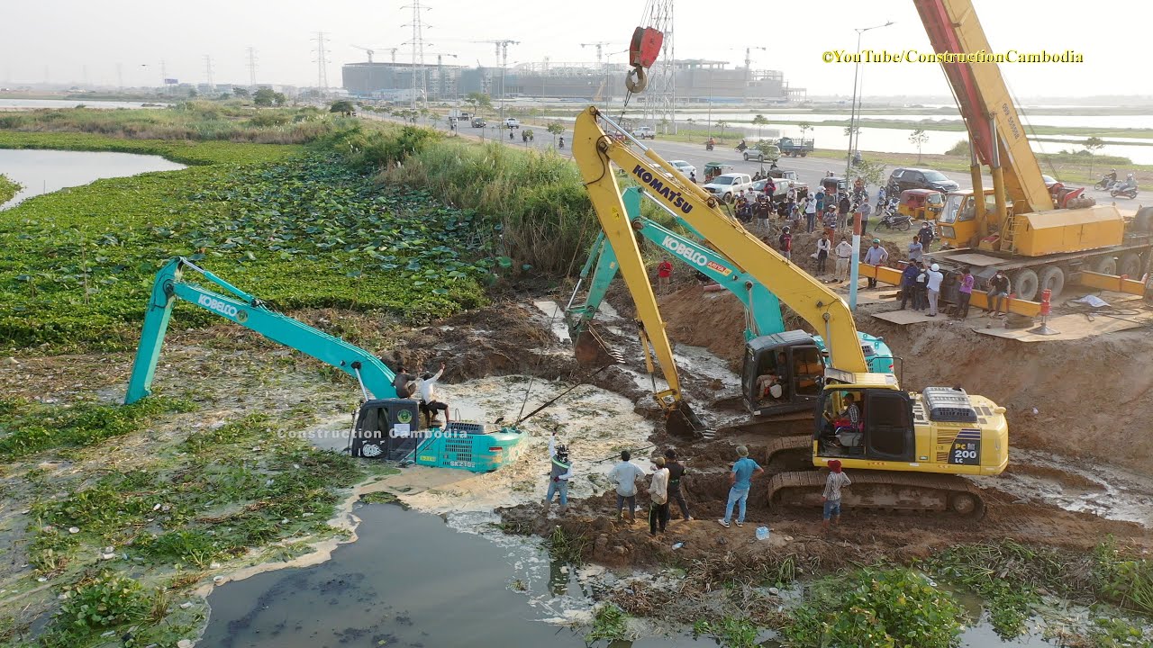 អេស្កាវ៉ាទ័រលិចក្នុងទឹក Heavy Excavator Accident Sink Underwater ...