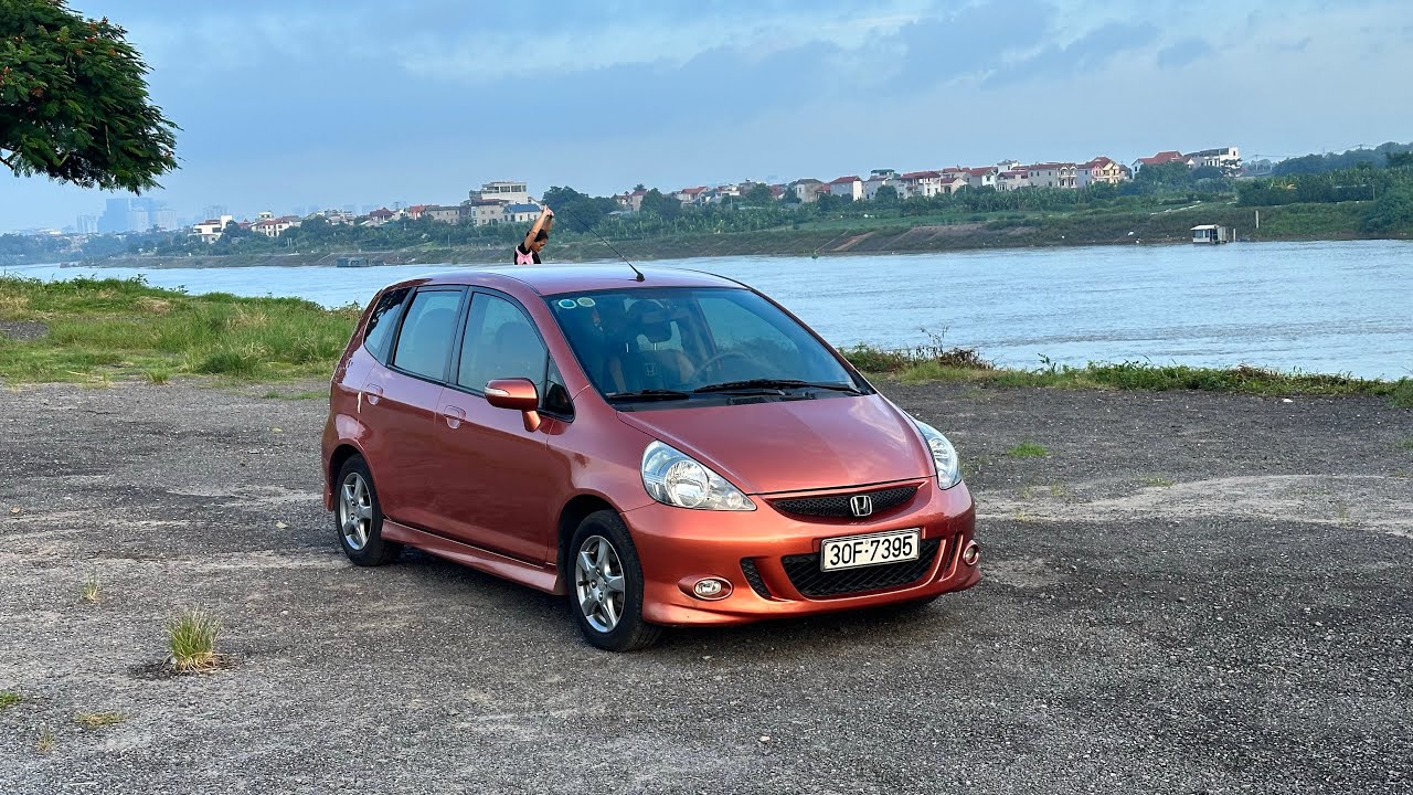 Honda jazz 1.5 nhập nhật sx 2007 giá 230 tr xe chạy 9 vạn km zin call ...