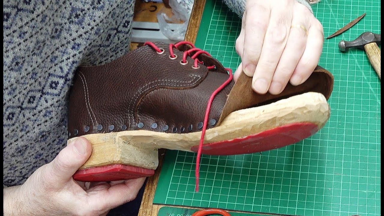 Clogs 7 Fixing The Upper And Final Try On! - YouTube