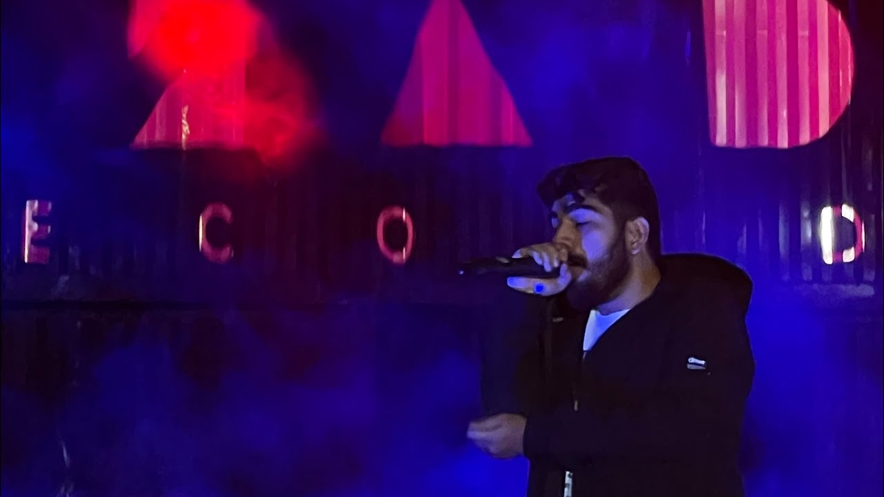 Sirinagar anthem live - ahmer | Beatstreet delhi | Azadi takeover ...