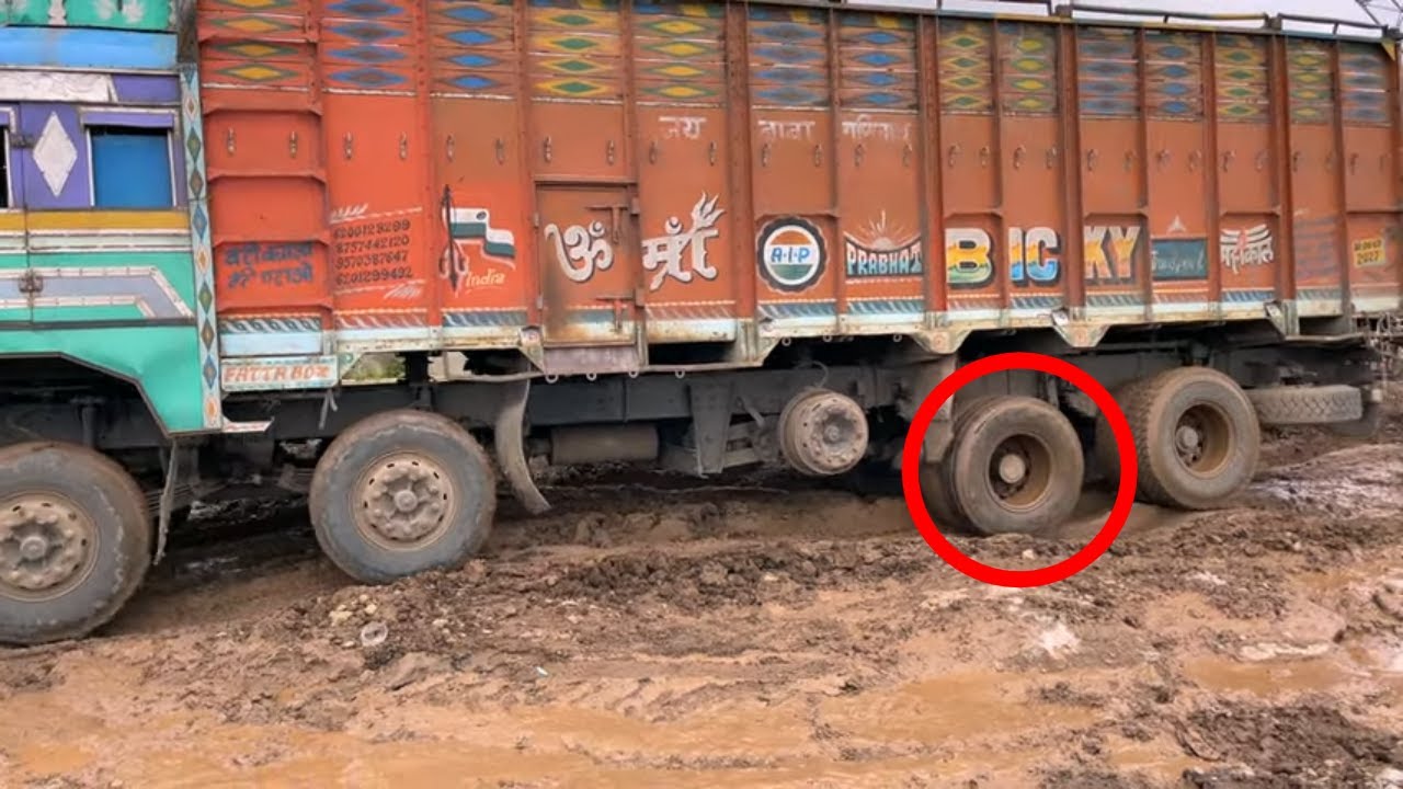 Tata Motors 3718 LPT 14 Wheeler Truck Struggles In Mud For Single Crown ...