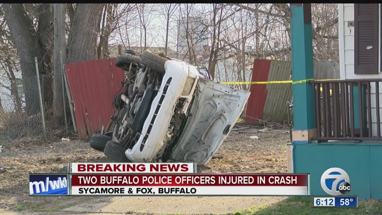 Buffalo Police Officers injured in car crash - YouTube