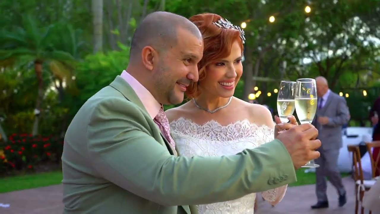 "A PRIMERA VISTA" Cesar Roman NUEVO VIDEO OFICIAL - YouTube