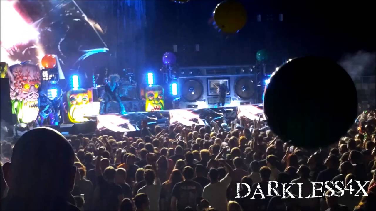 Rob Zombie - Never Gonna Stop (LIVE) @ Disturbed & Rob Zombie Tour 2016 ...
