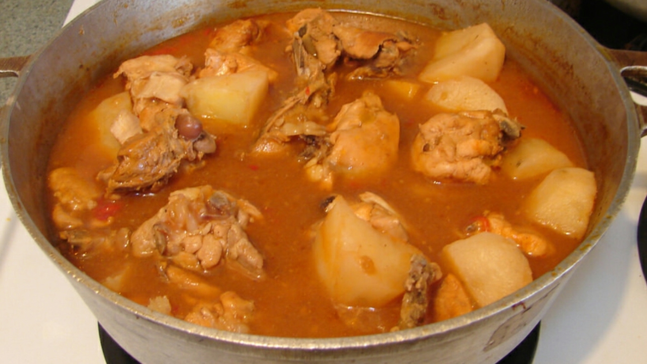 POLLO GUISAO - YouTube